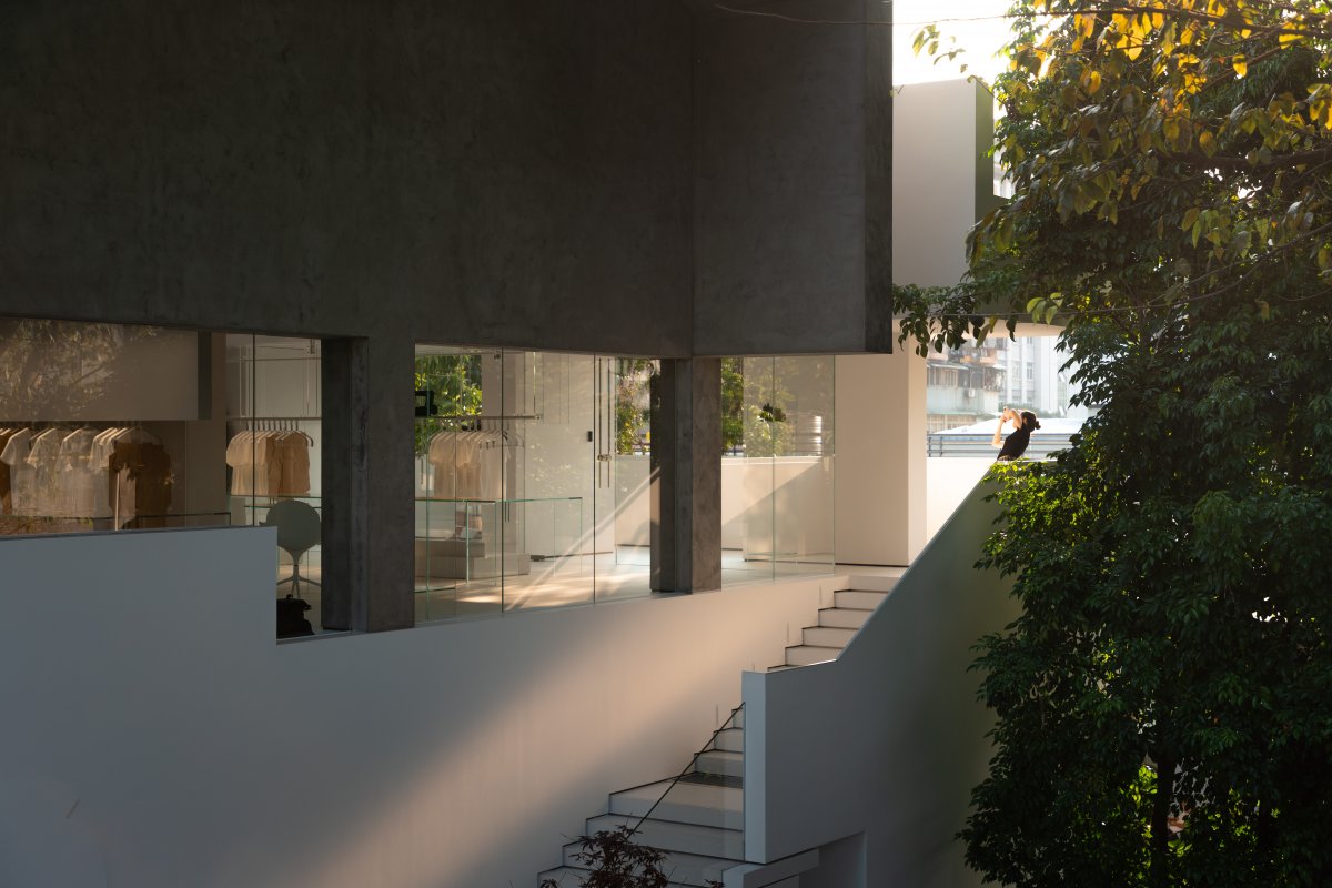 YinjiSpace - Ann Yu x DOMANI x White ZS Lab